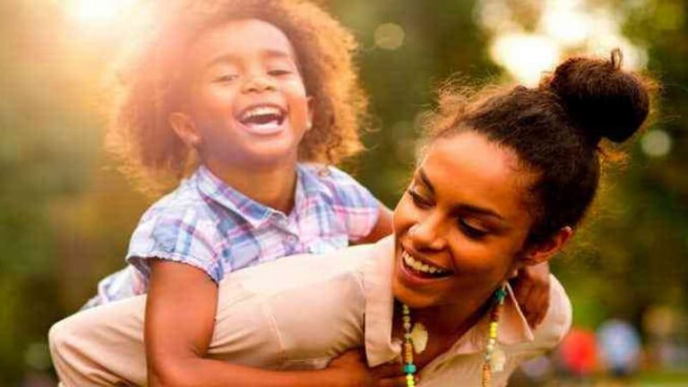 How to Say Mom in Spanish. Saying Mother in Spanish